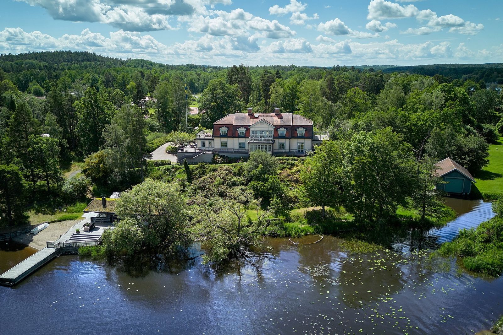 Bråvallavägen 2C, Mälarbaden, Eskilstuna — Bjurfors Beyond