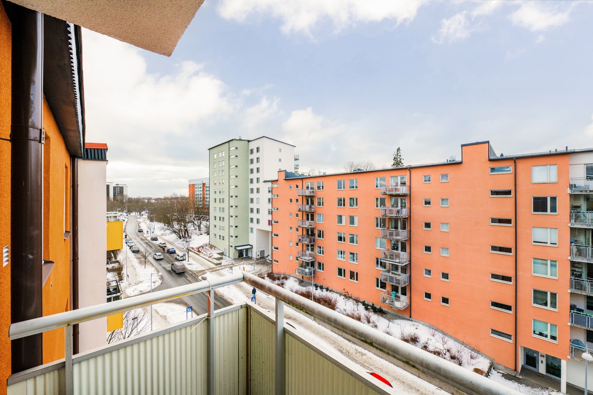 Huvudstagatan 27 - 0017, Gamla Huvudsta, Solna — Bjurfors
