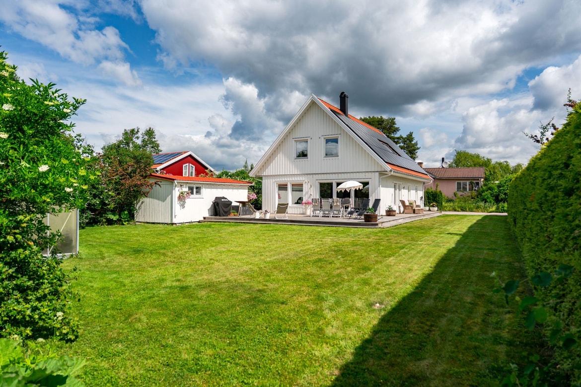 Melongatan 13, Årsta, Uppsala — Bjurfors